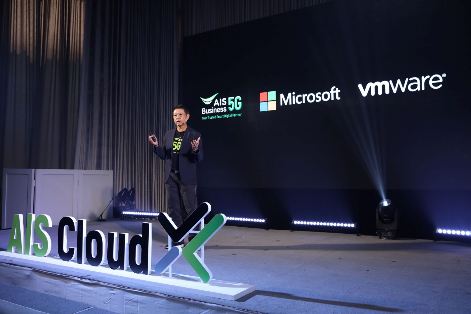 AIS Business เปิดตัว “AIS Cloud X” ระบบนิเวศคลาวด์อัจฉริยะ ผนึกพาร์ทเนอร์ระดับโลก พร้อมประกาศ ...