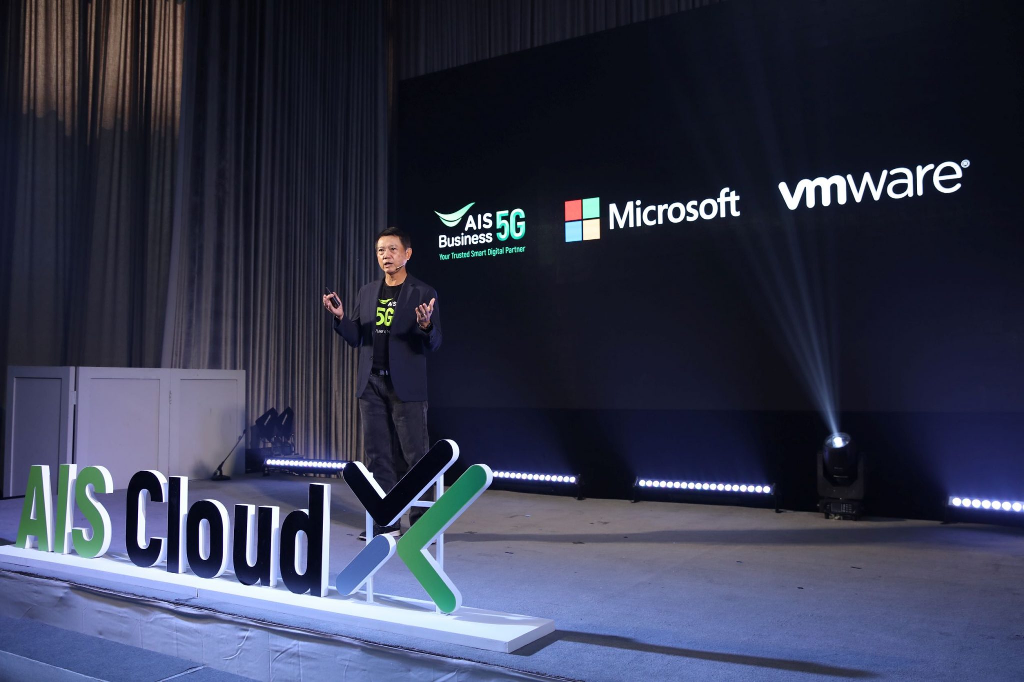 AIS Business เปิดตัว “AIS Cloud X” ระบบนิเวศคลาวด์อัจฉริยะ ผนึกพาร์ทเนอร์ระดับโลก พร้อมประกาศ ...